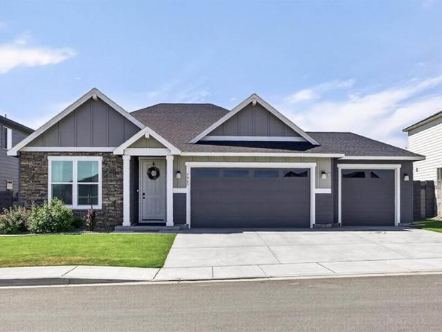 7963 Fortress St, West Richland, WA 99353