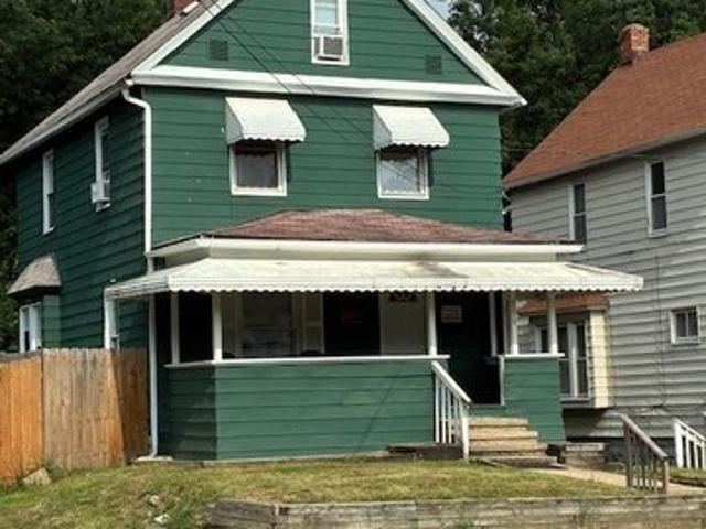 796 Kling St, Akron, OH 44311