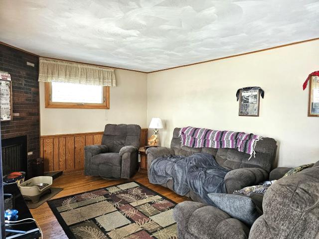 796 Overview Court