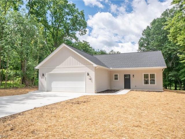 796 Southeast Ave, Tallmadge, OH 44278