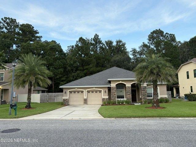 796 Reflection Cove Rd E, Jacksonville, FL 32218
