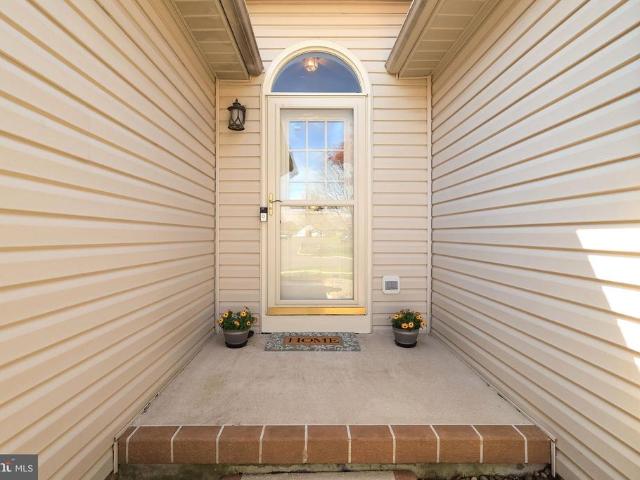 796 Tanager Drive