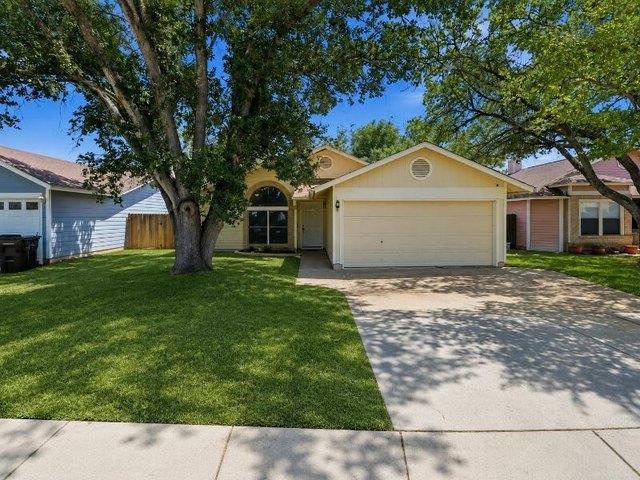 7974 Wayside Trl, San Antonio, TX 78244