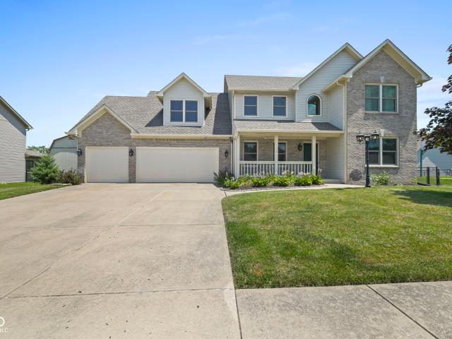 7975 Meadow Bend Circle