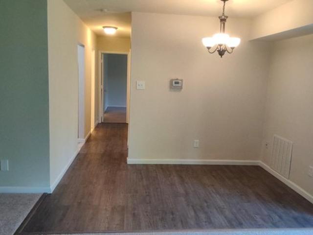 7975 Audubon Ave Apt 302, Alexandria, VA 22306