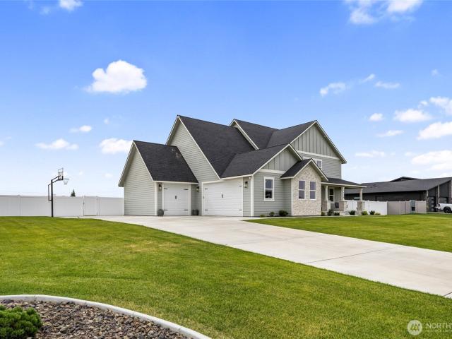 7979 SE Dune Lake Road