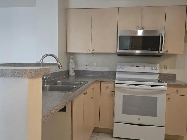 7970 N Nob Hill Rd, Unit 205, Tamarac, FL 33321 | MLS #F10554
