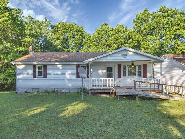 7970 Oak Hill Rd NE, Bremen, OH 43107