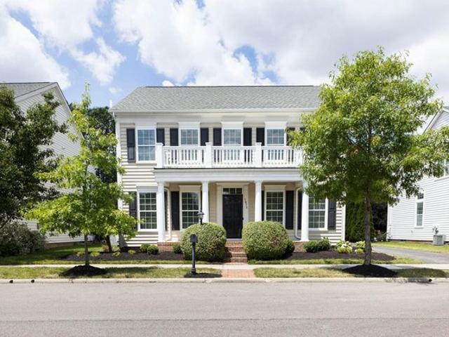7971 Scarborough Hall Dr, New Albany, OH 43054