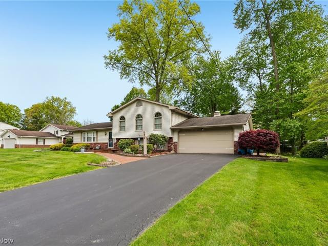 7972 Glen Oaks Drive NE