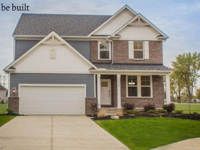797 Colesbourne Cir, Green, OH 44685