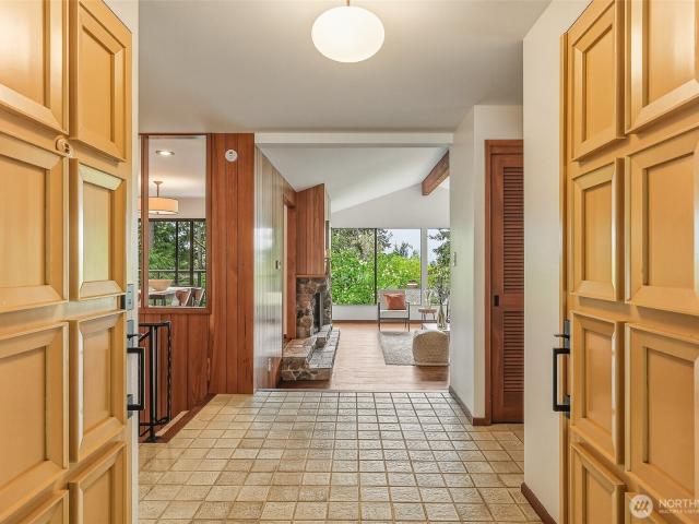 797 NW Culbertson Dr, Seattle, WA 98177 | MLS #2515 | Compass