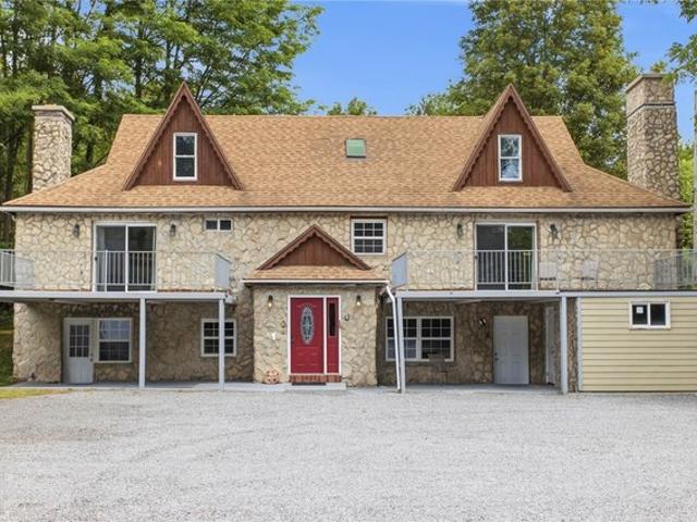 7984 W Bergen Rd, Le Roy, NY 14482