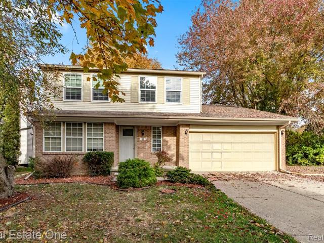 7985 Faircrest Drive