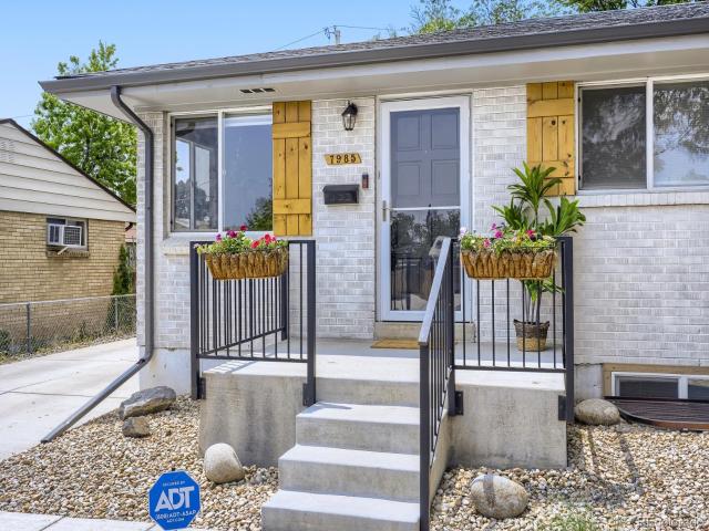 7985 Green Court