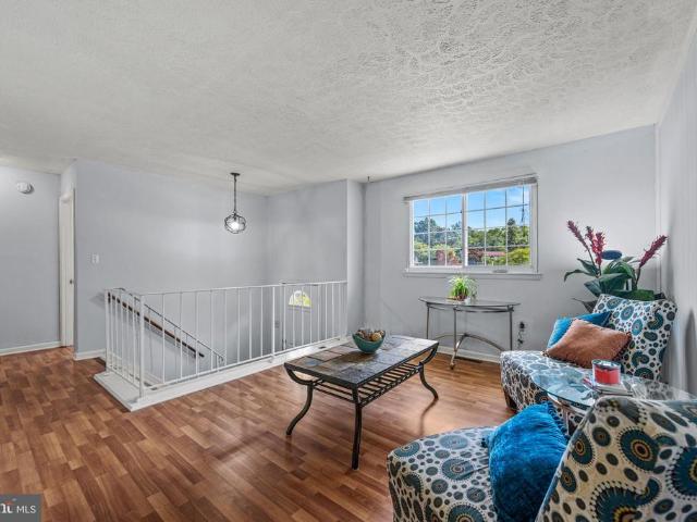 7985 Scotts Manor Court