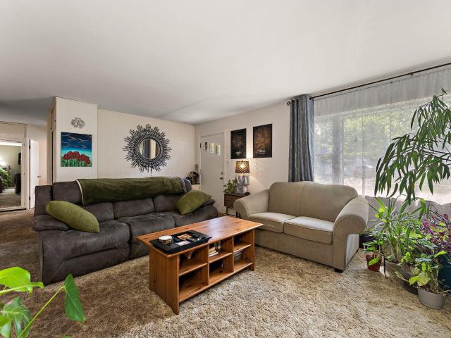 7985 White Oak Lane
