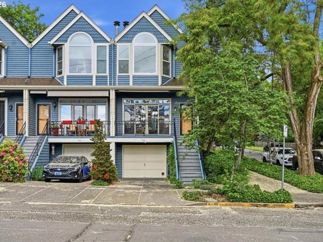 7988 SE Grand Ave, Portland, OR 97202
