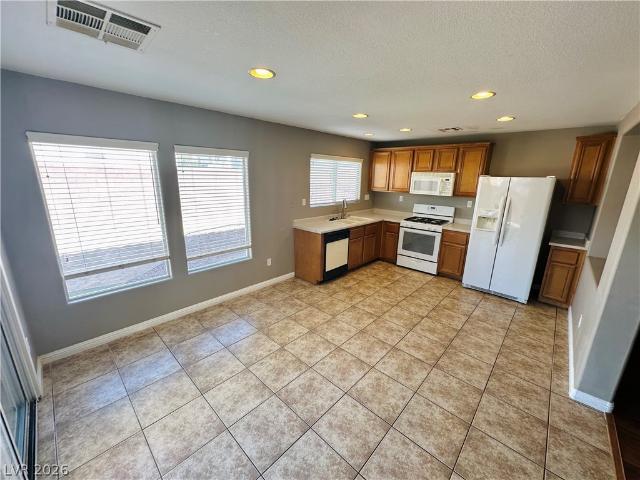 7989 Hilltop Windmill Street