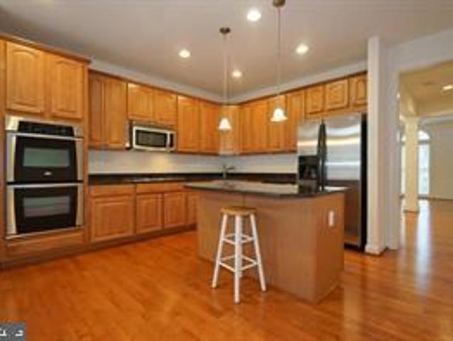7981 Reserve Way, Vienna, VA 22182 | MLS #VAFX2307 | Compass