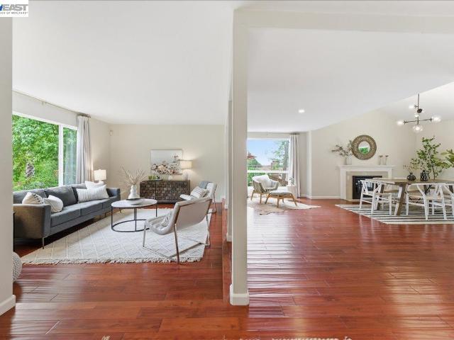 7981 Surrey Ln