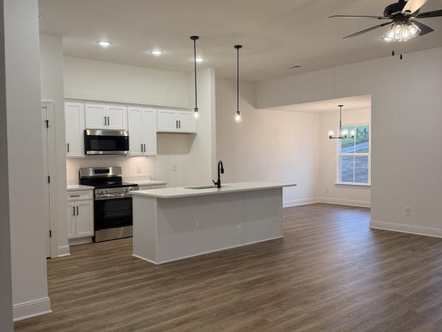 7982 Gideon Rd