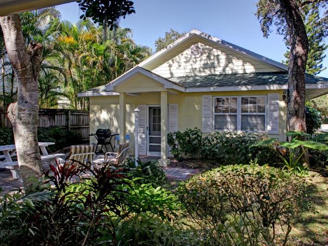 798 Bougainvillea Ln, Vero Beach, FL 32963 | MLS #245706 | Compass
