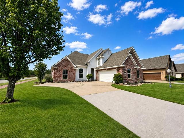 798 Dumaine Drive