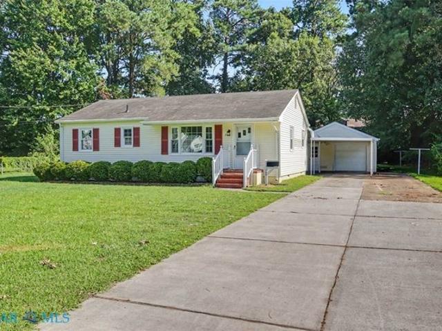 798 Old Oyster Point Rd, Newport News, VA 23602