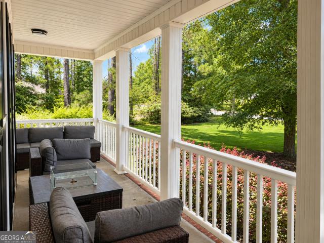 798 Whitfield Walk
