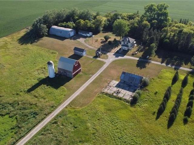 79955 th St, Olivia, MN 56277
