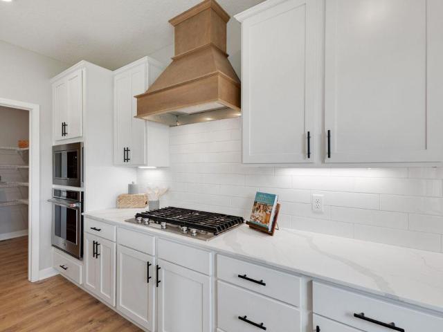 7996 Marquette Court NE
