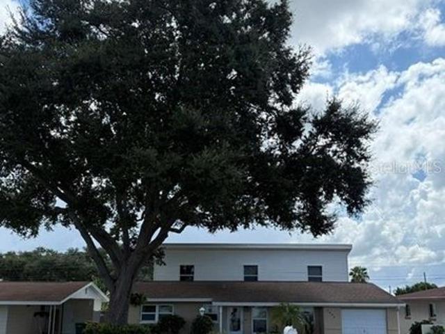7999 Ridge Rd, Seminole, FL 33772