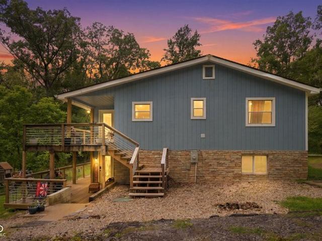 7990 Ebony Dr, Nineveh, IN 46164