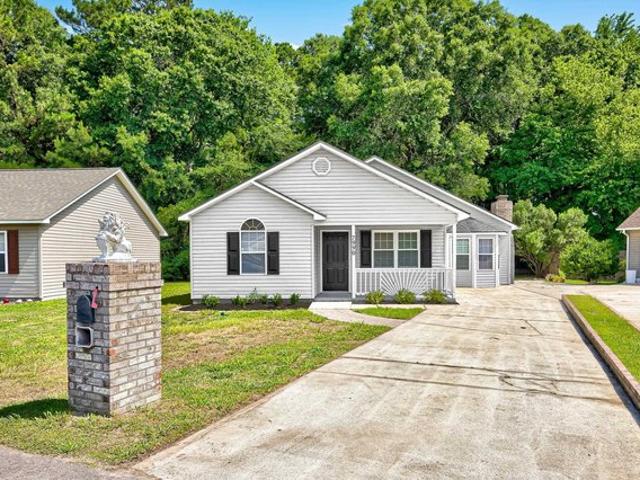 7990 Short Needle Ct, Murrells Inlet, SC 29576