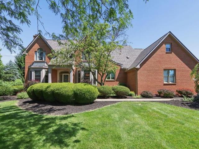 7992 Spring Mill Dr, Canal Winchester, OH 43110