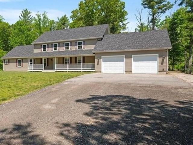 799 Chestnut Hill Rd, Glocester, RI 02814