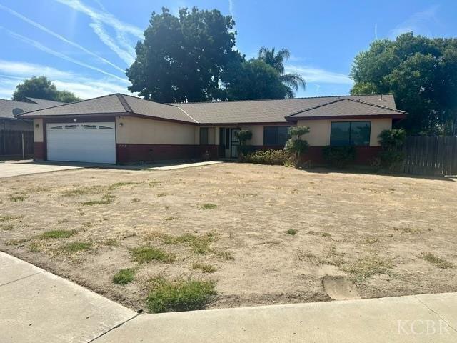 799 Andy Ct, Lemoore, CA 93245