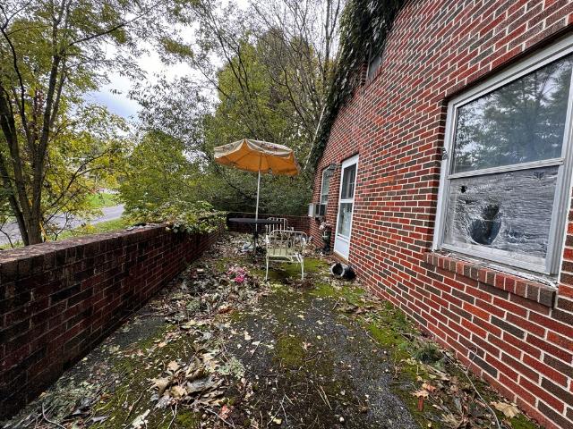799 Dogwood Rd