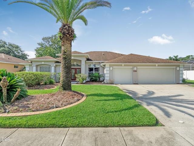 799 Foxhound Dr, Port Orange, FL 32128