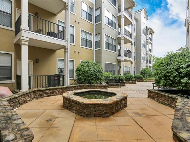 799 Hammond Drive 219