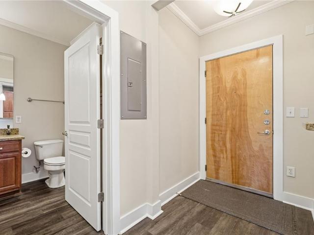 799 Hammond Drive 323