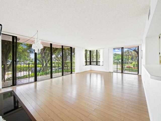 799 Jeffery St Apt 201, Boca Raton, FL 33487