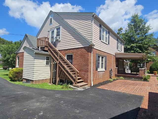 799 Main Street