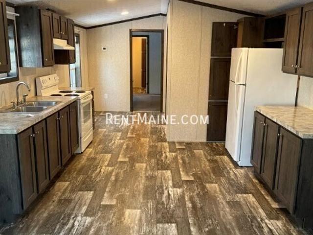 799 Stillwater Ave, 2 beds, 2 full baths