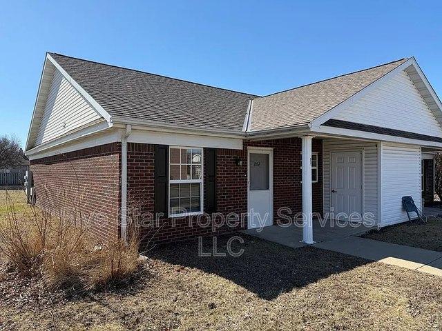 799 Titan Ct, Chatham, IL 62629