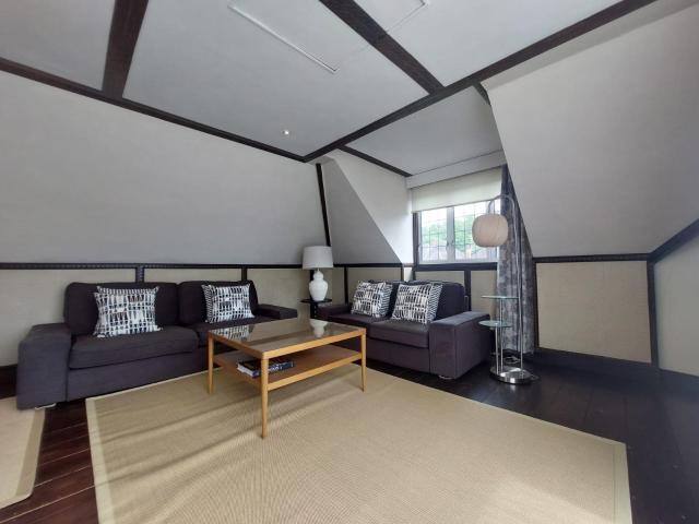 799A Finchley Road London 2672984