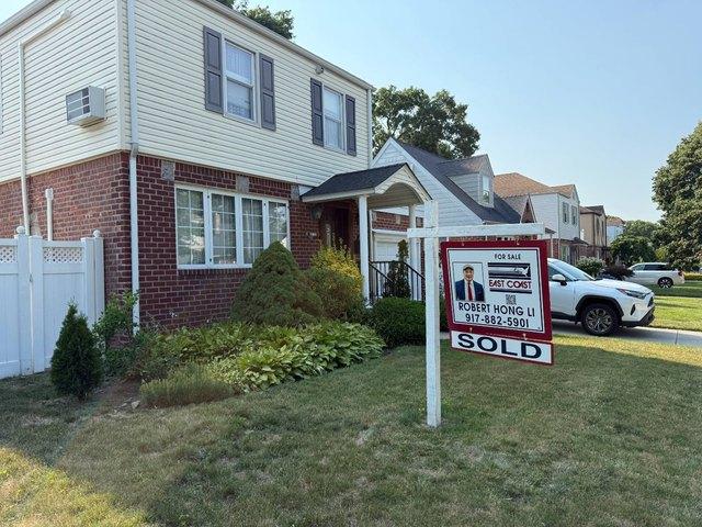 79 52 St, Bayside, NY 11364