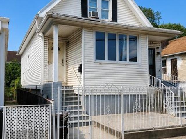 79 07 24th Ave, East Elmhurst, NY 11370