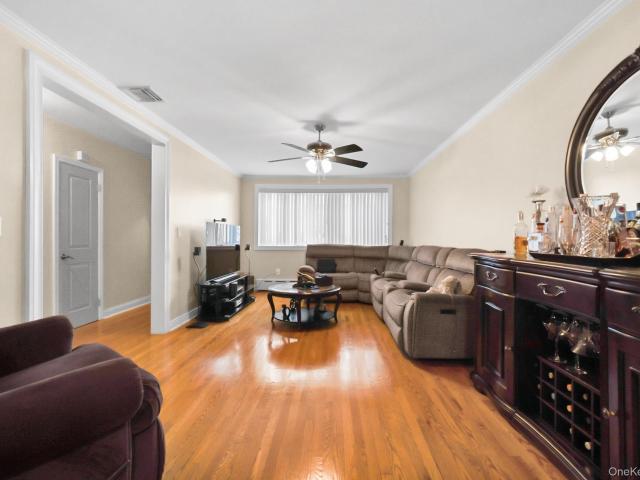 79 09 th Street